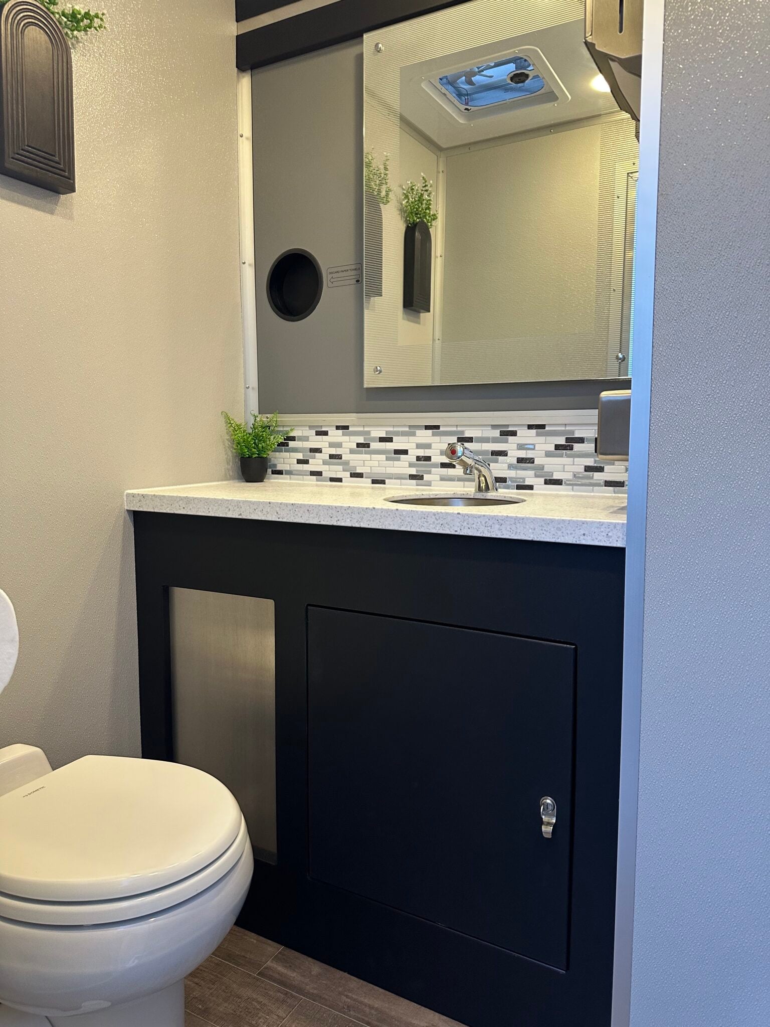 Home - Restroom Trailer & Porta Potty Rentals of Austin TX | Platinum ...